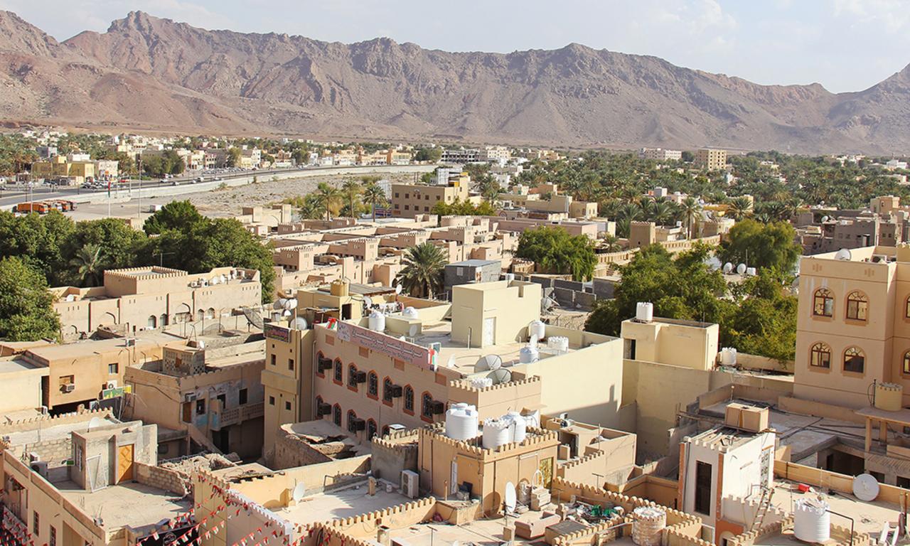 Oman Business Visa 2025 – Requirements, Application & Costs | Emirabiz